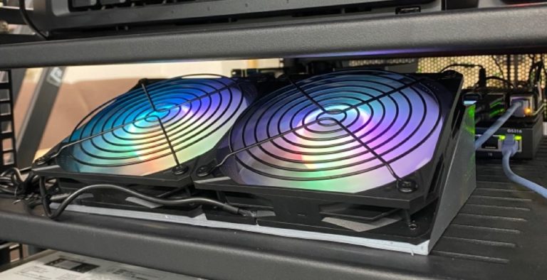 Raspberry Piを冷やす（12cmファンを8cmの隙間に設置するアイテムを作った話） | Risaiku リサイク